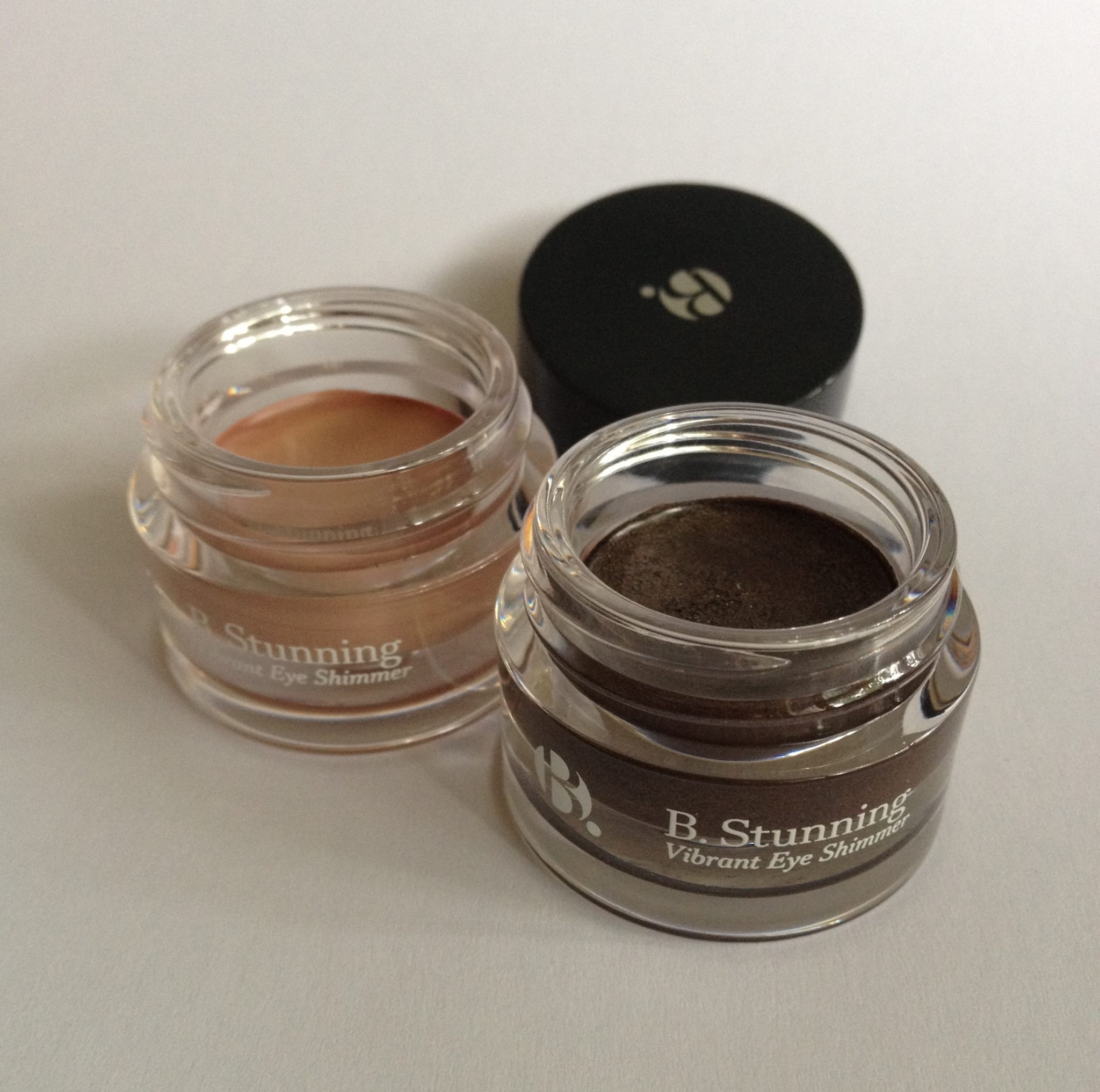 NEW B. Stunning Vibrant Eye Shimmer in Lizzie and Rockstar - Rebecca Barnes